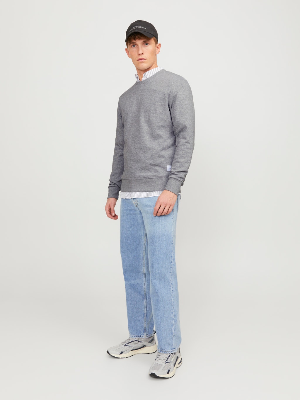 Basic crew neck Sweatshirt | Light Grey | Jack & Jones®