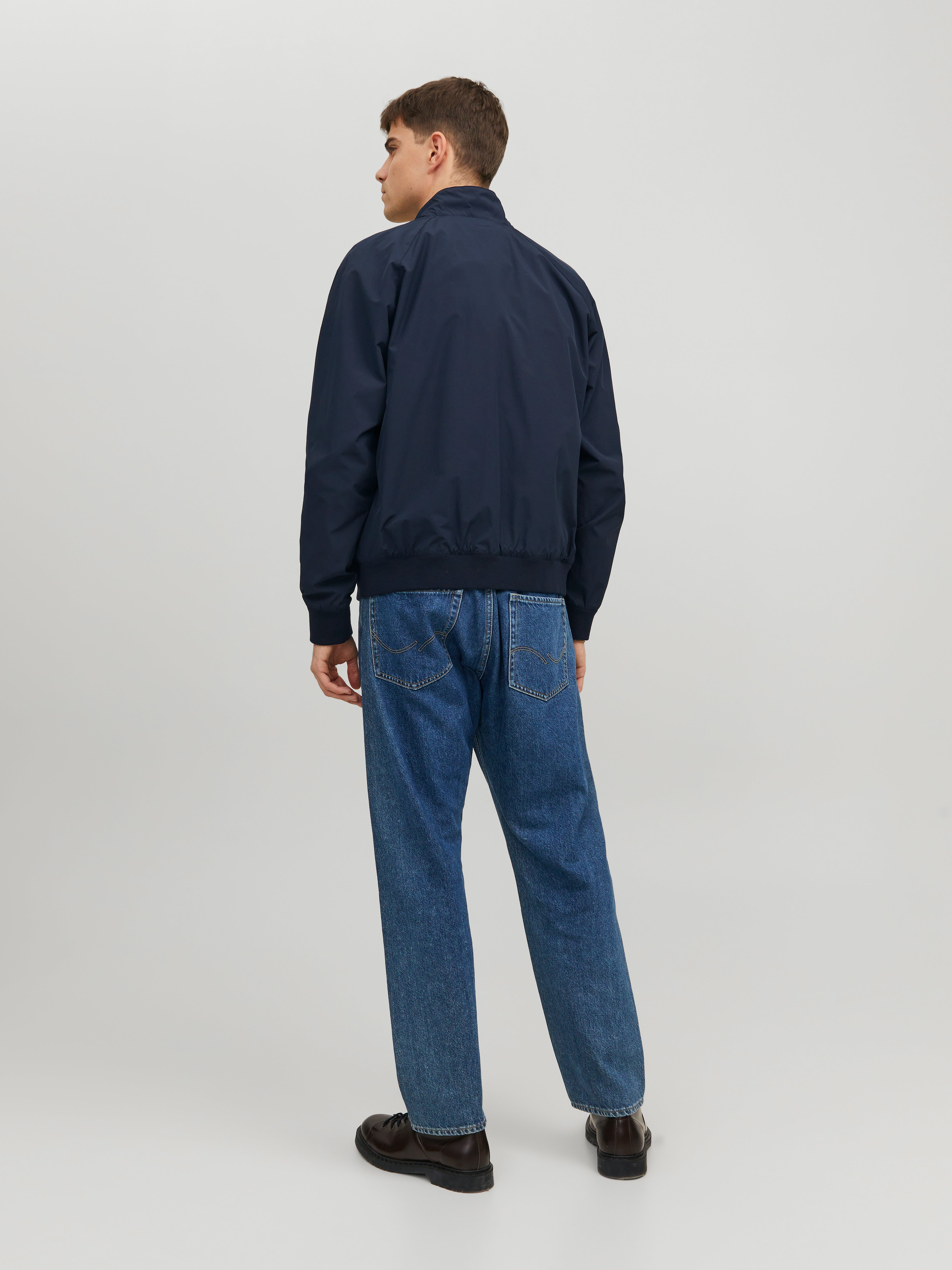 Light padded jacket with 50% discount! | Jack & Jones®