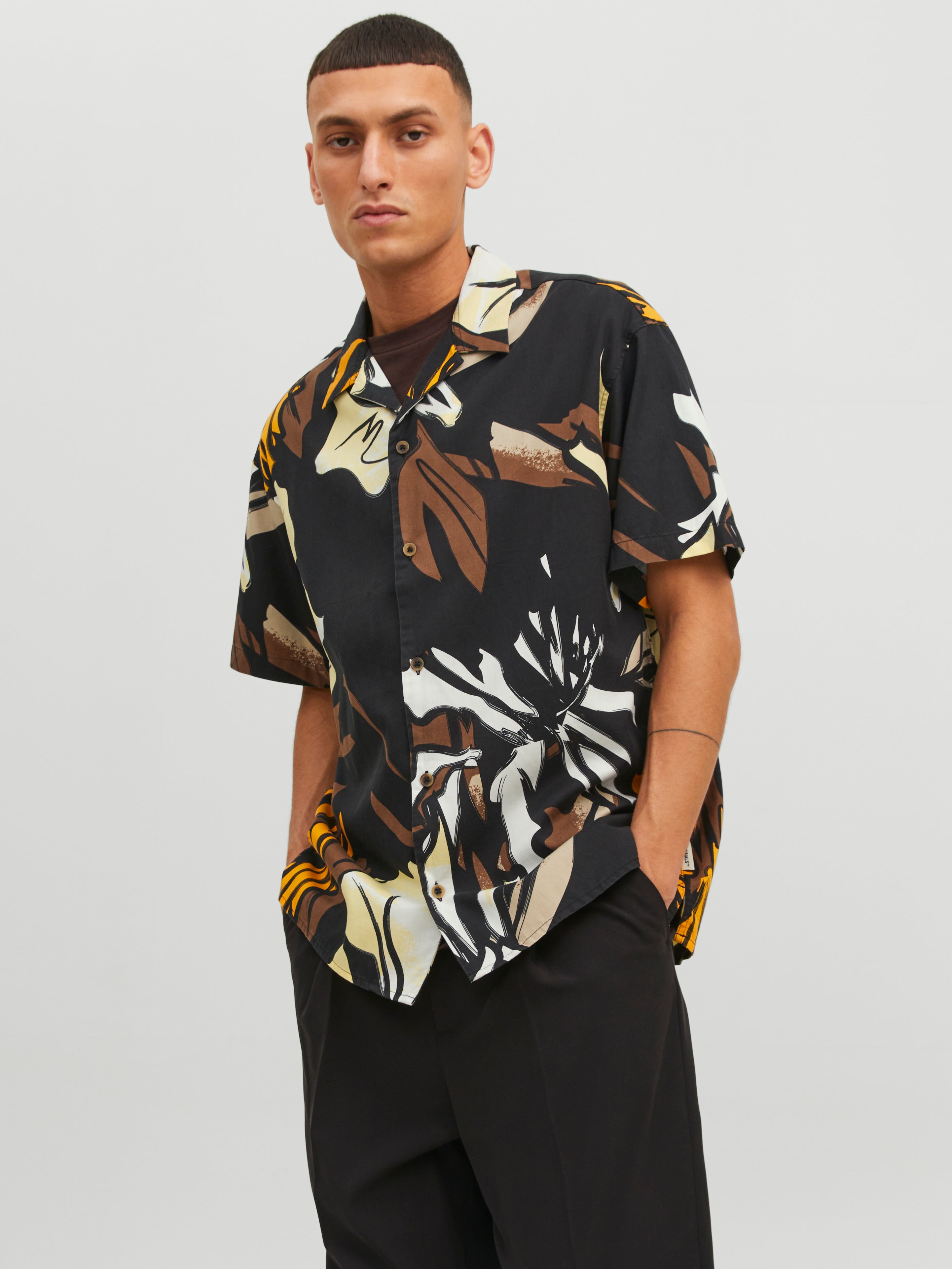 Relaxed Fit Resort collar Shirt | Black | Jack & Jones®