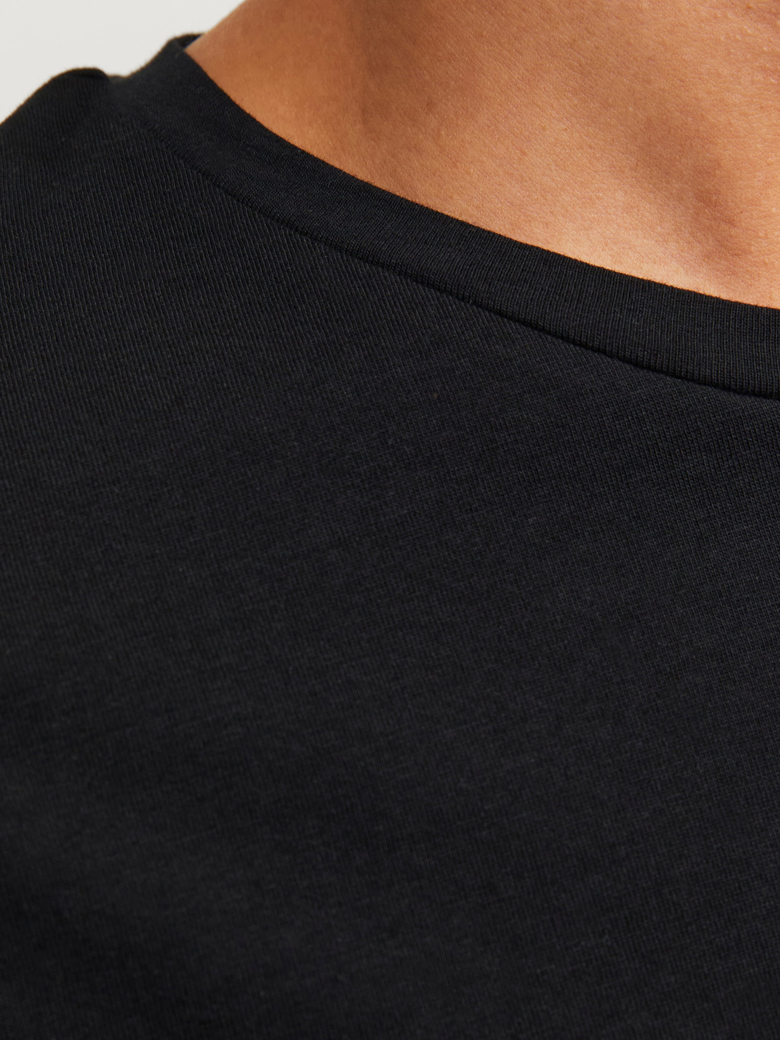 Premium T-shirts for Men | JACK & JONES