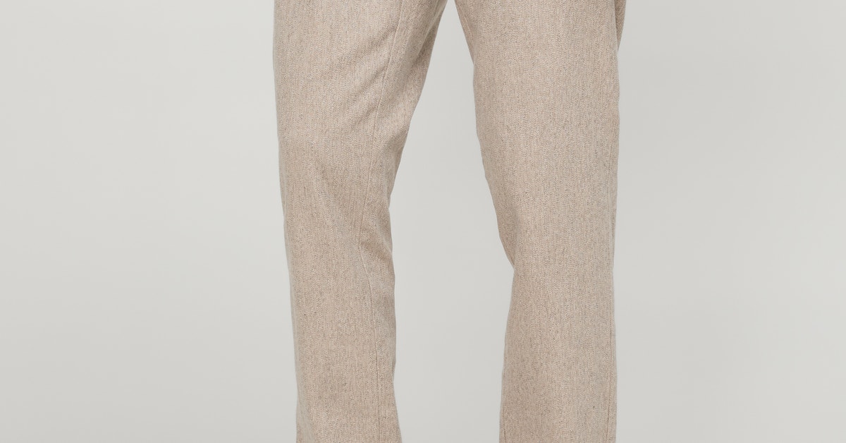 Slim Fit Chino trousers with 30% discount! | Jack & Jones®