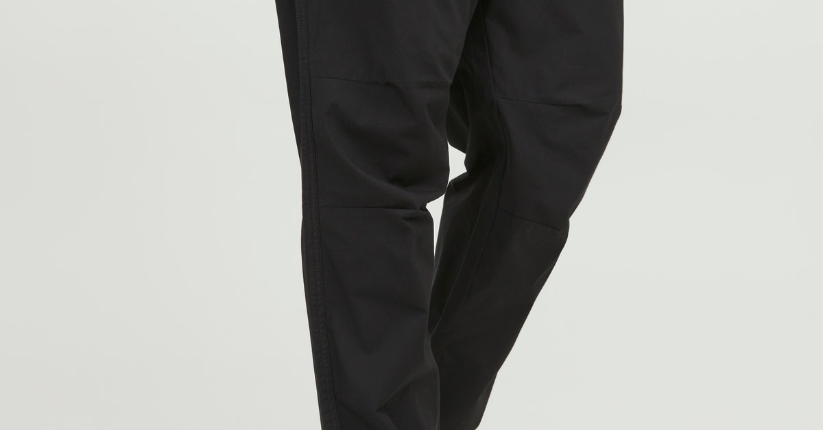 Plus Size Oversize Fit Cargo trousers with 30% discount! | Jack & Jones®