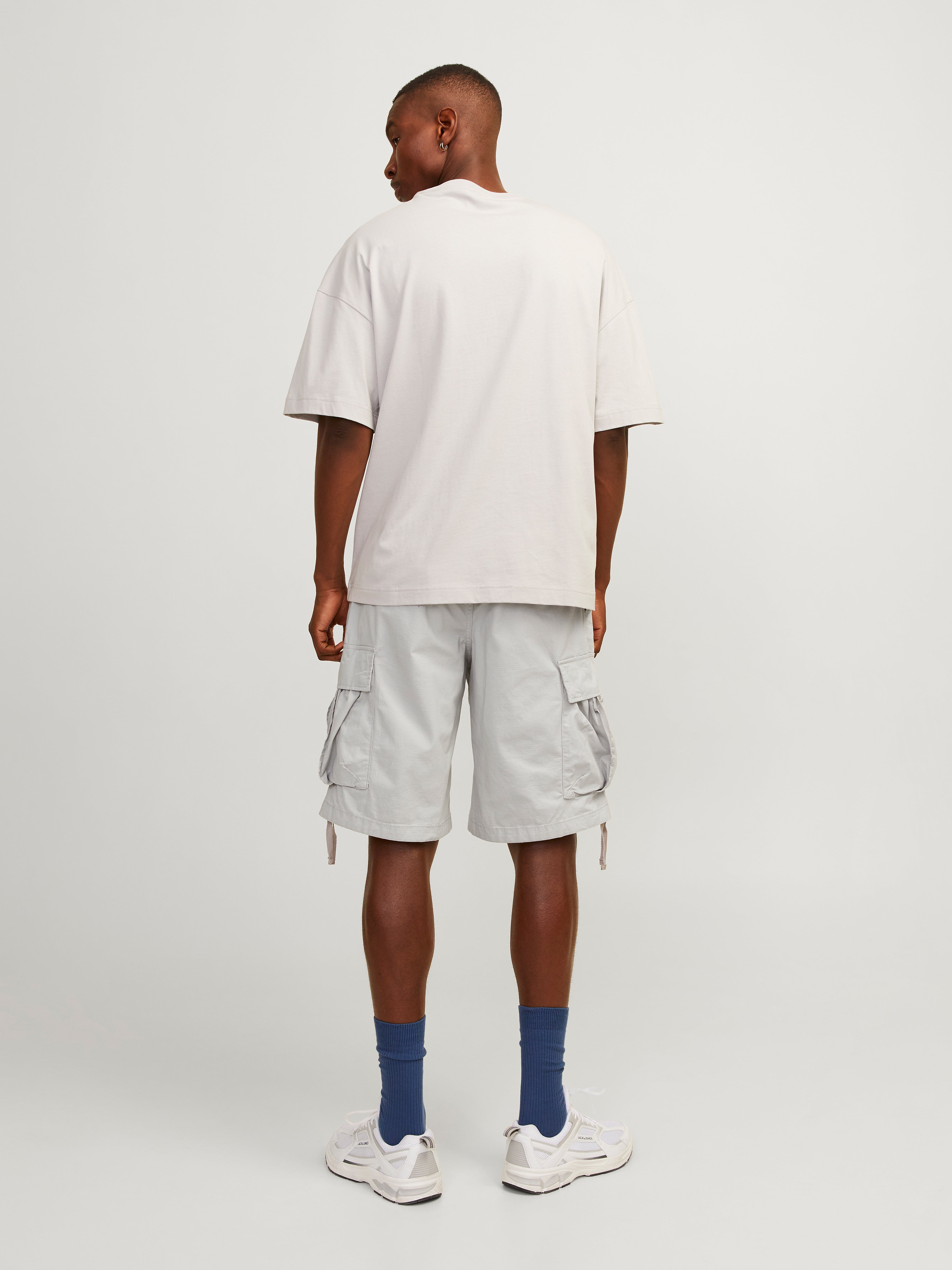 Balloon Fit Cargo shorts with 30% discount! | Jack & Jones®