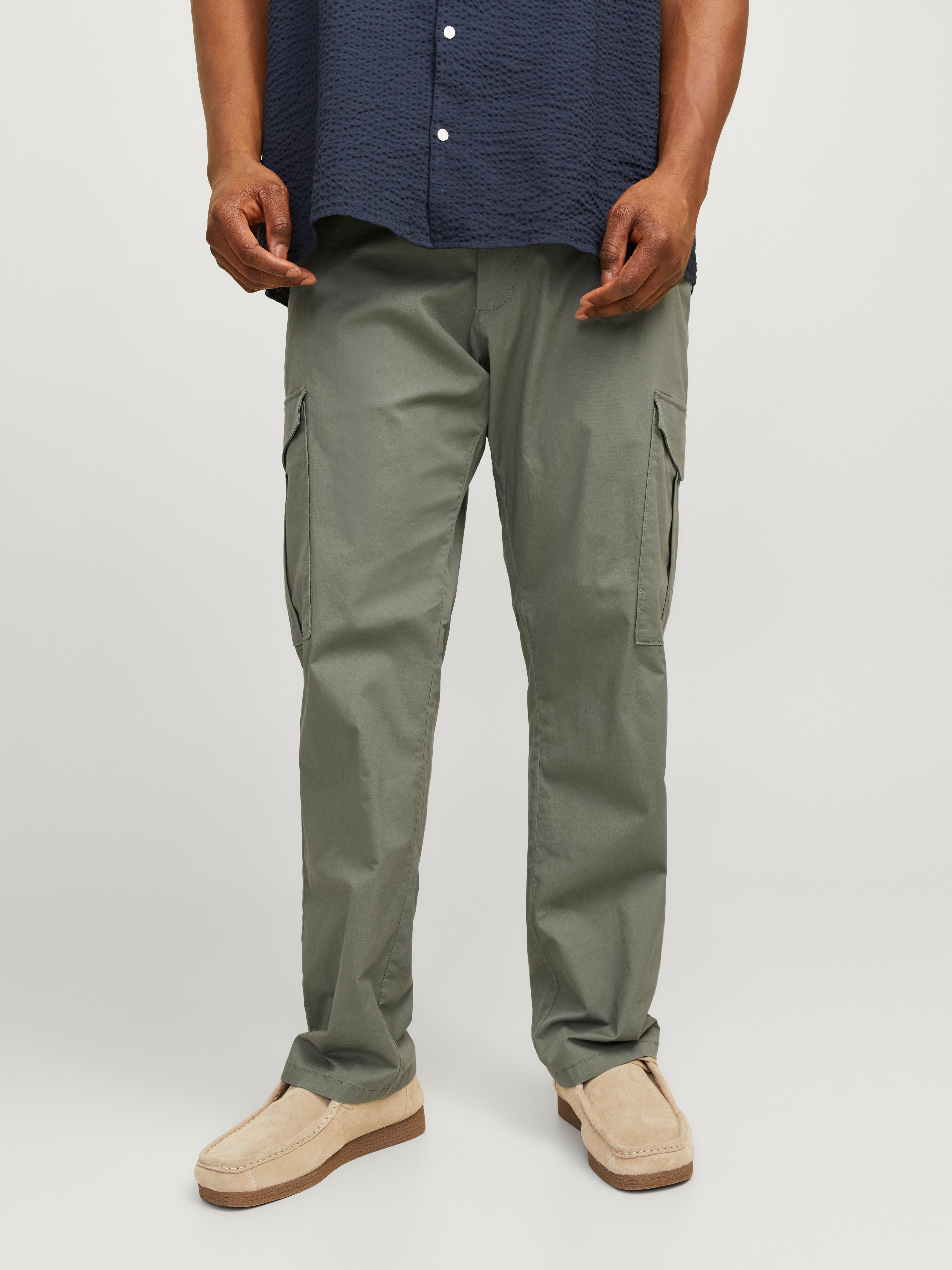 Plus Size Cargo fit Cargo trousers with 40% discount! | Jack & Jones®