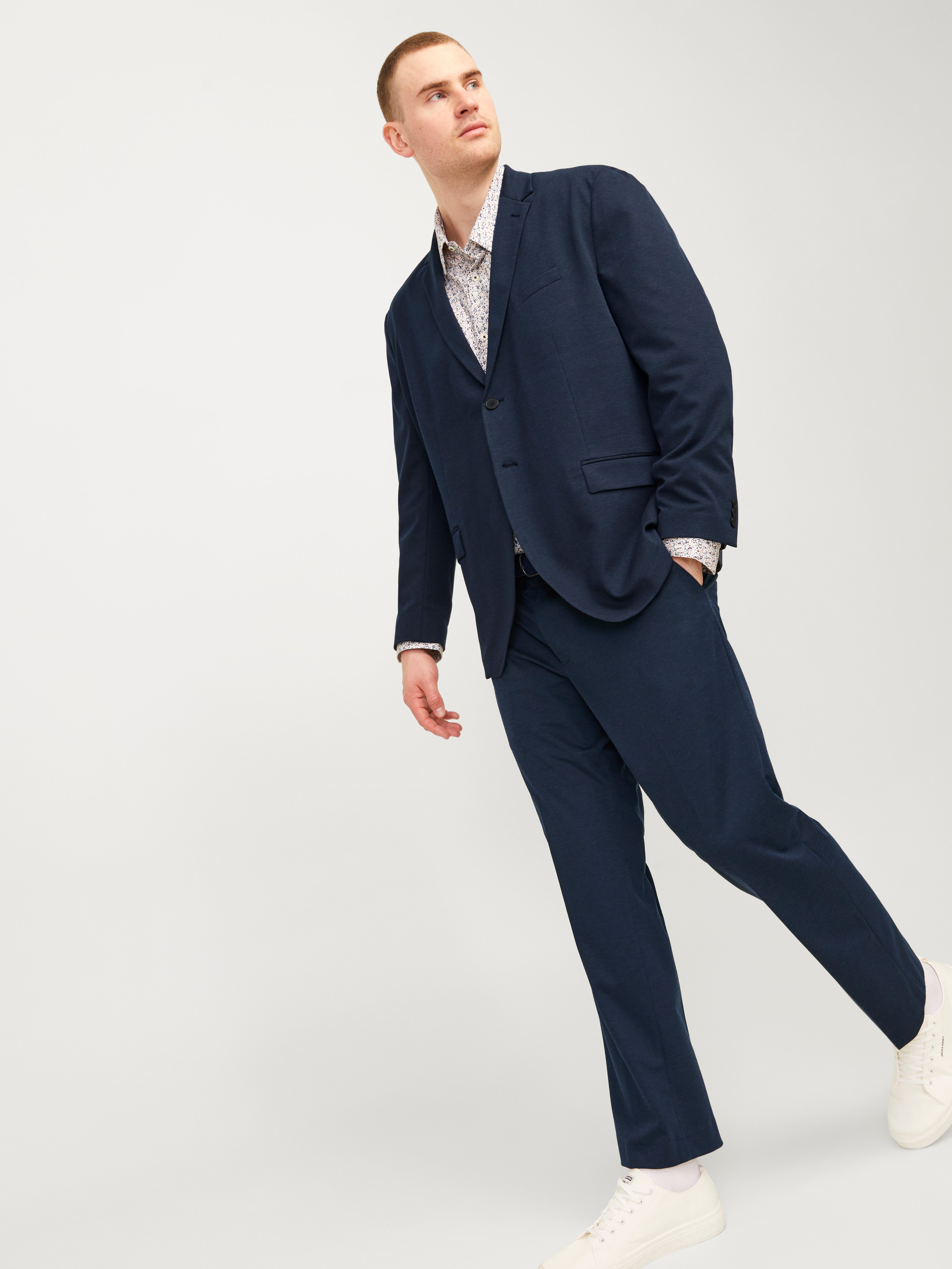 Plus-size herenpakken | Tweedelige pakken & meer bij JACK & JONES