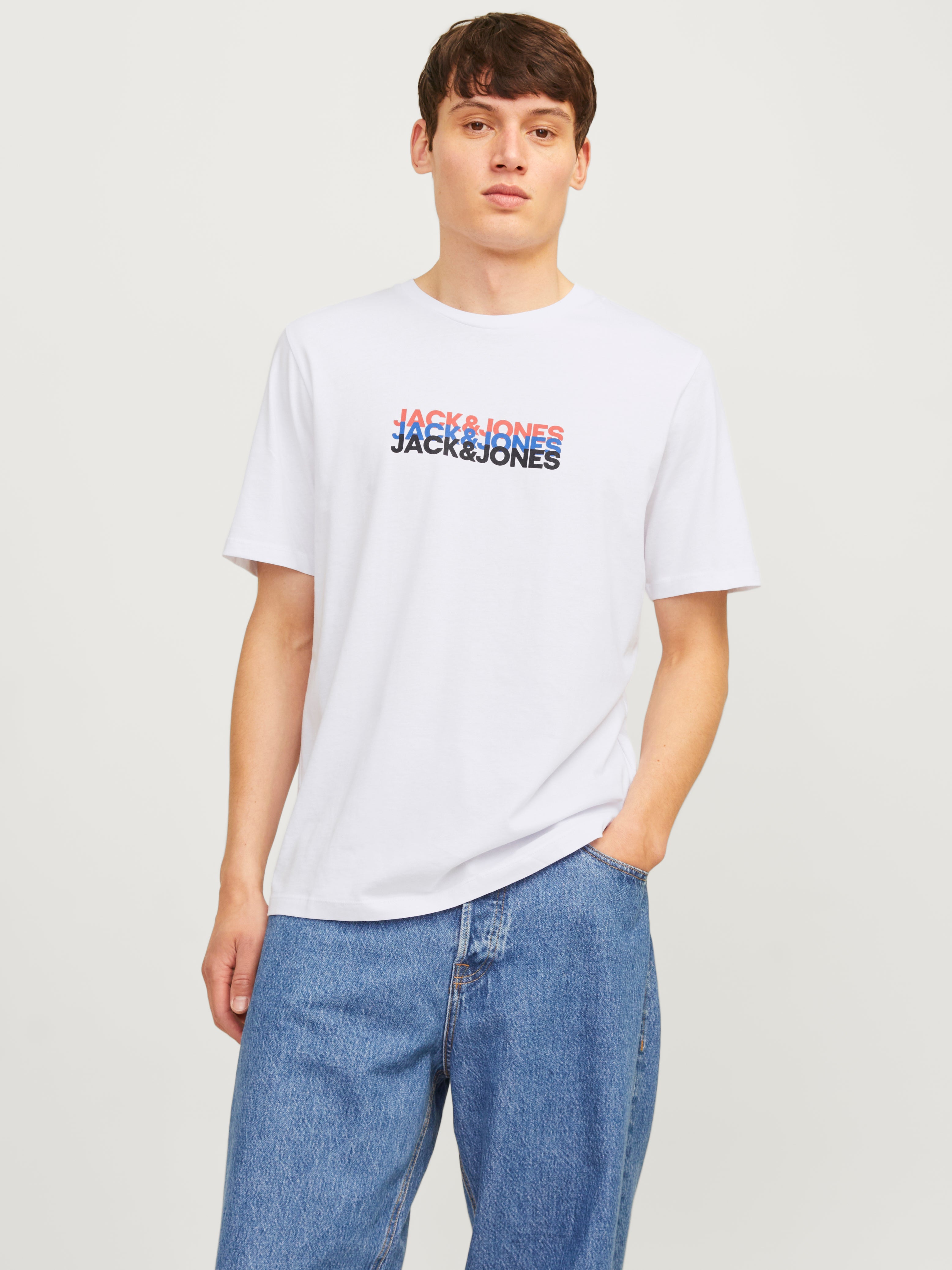 Αγοράστε την εμφάνιση | Black | Jack & Jones®