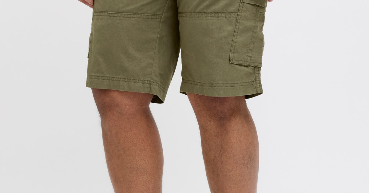 Plus Size Relaxed Fit Cargo Shorts | Dunkelgrün | Jack & Jones®